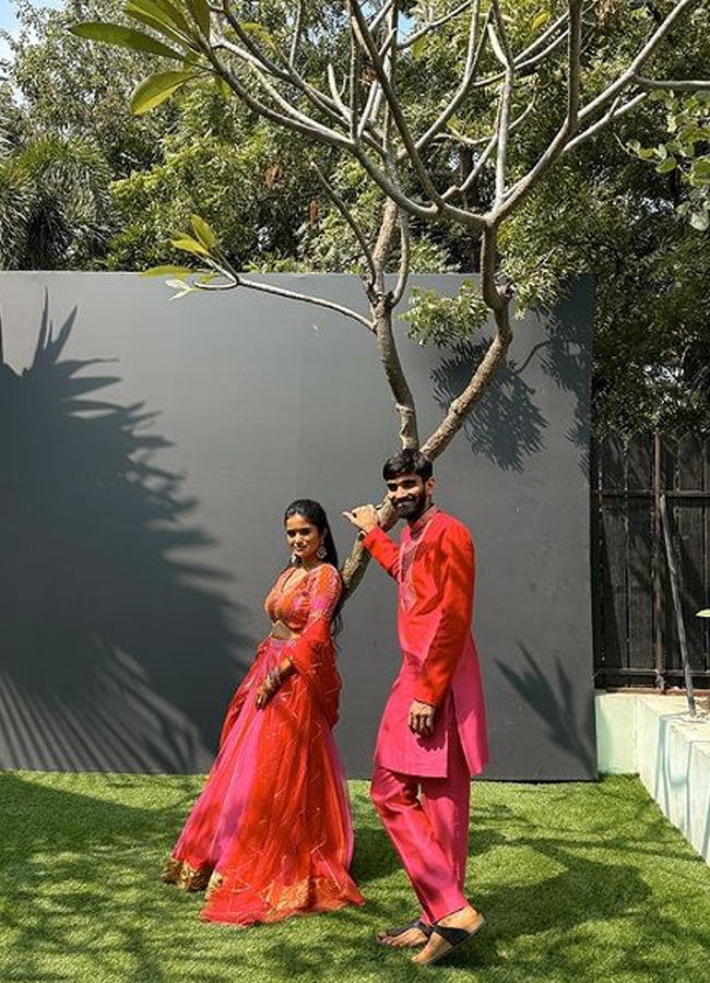 ఆర్జీవీ మేనకోడలు శ్రావ్య వర్మ పెళ్లి వేడుకలు.. సందడి చేసిన యాంకర్ సుమ కనకాల! | RGV's niece ...